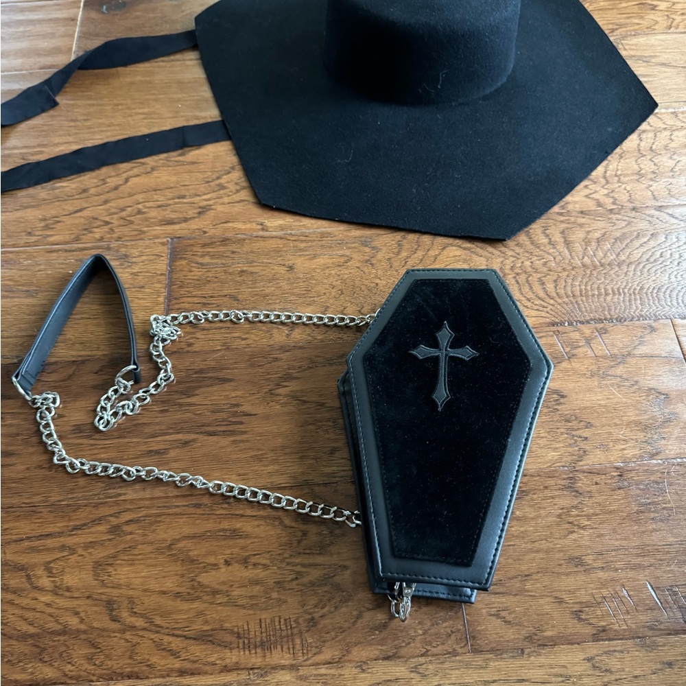 Spirit Halloween Black Coffin Chain Bag - Gem